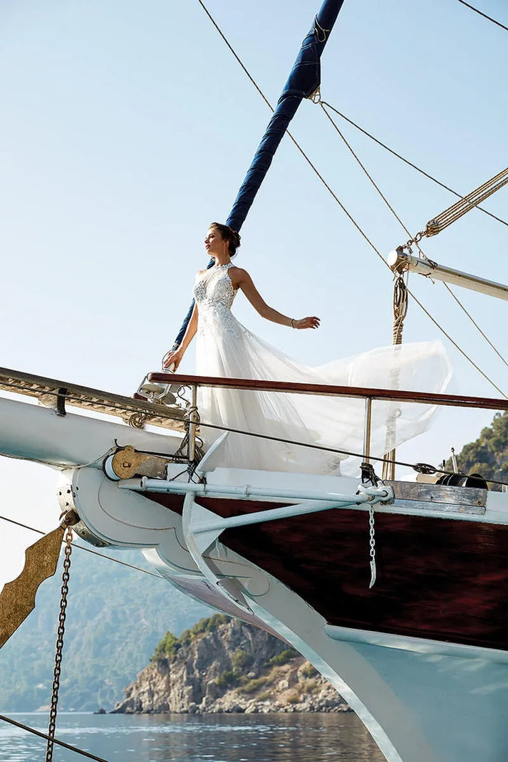 Sexy Halter Neck Wedding Dress Lace Sleeveless A-Line Tulle Bride Wedd